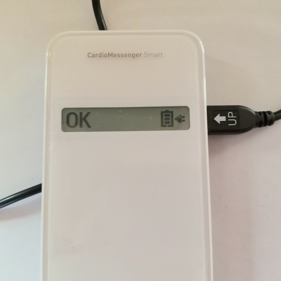 Biotronik CardioMessenger Smart 4G Heart Cardiac With Books & Adapter ...