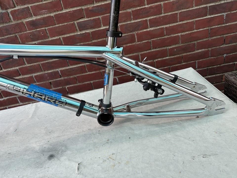 Haro F2 Series Old Mid School BMX Freestyle Chrome Frame Handlebars ...