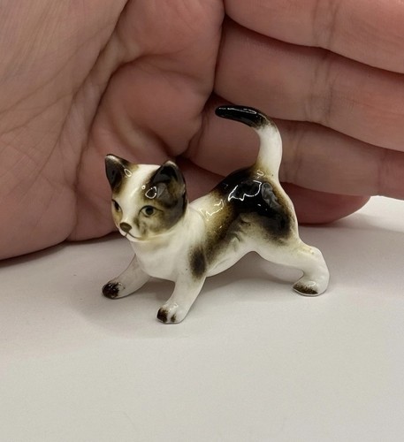 Vintage Scared Calico Kitty Cat Bone China Figurine Trinket Miniature ...