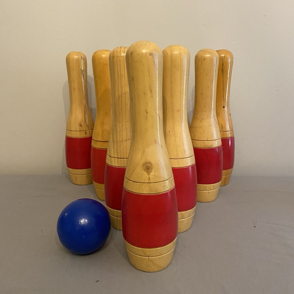 Hey Play 80-LB11 11 in. Indoor & Outdoor Fun Lawn Bowling Game ...