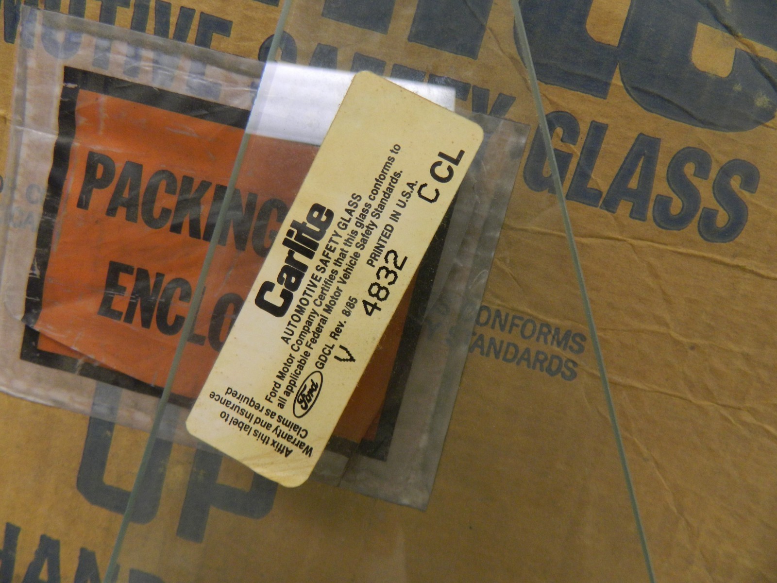 OEM 1973-75 Ford F150-F350 Carlite V4832 Front Left Vent Glass ...