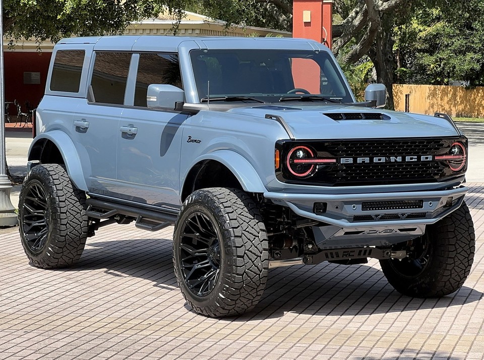 2025 Ford Bronco Outer Banks V6 Luxury Package Hard Top Custom Lift | eBay