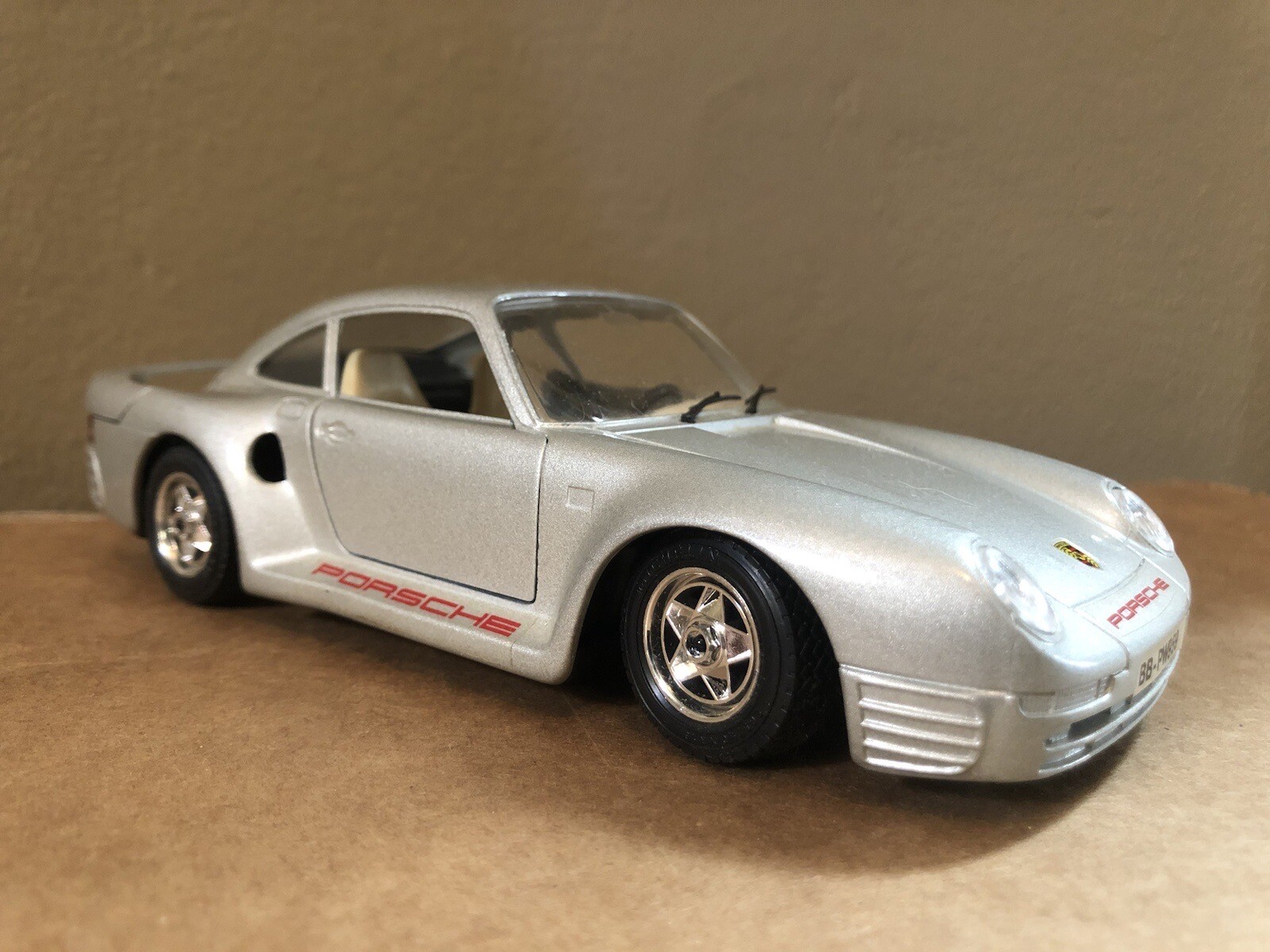 Burago Porsche 959 Model Car | 1:24 Scale | Silver gray Made In Italy ...