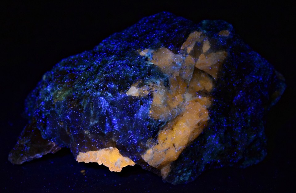 Fluorescent Marialite Scapolite Crystal Specimen W/Fluorescent Zoisite ...