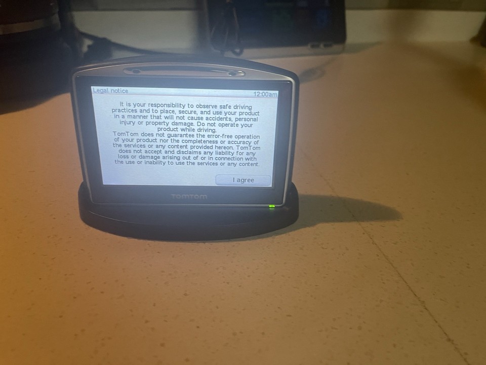 TomTom Go 720 4.3" Widescreen Touch Screen Bluetooth Portable GPS By ...
