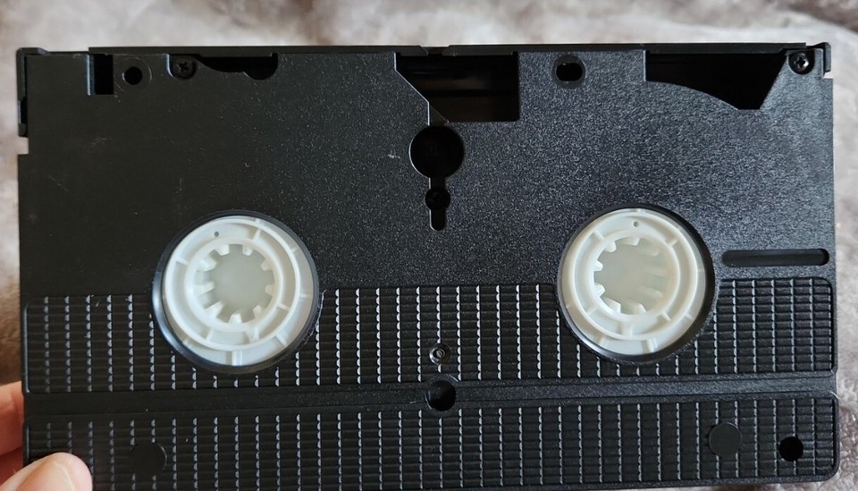 LOT OF 2 Clifford the Big Red Dog VHS- Clifford Tries His Best/Best ...