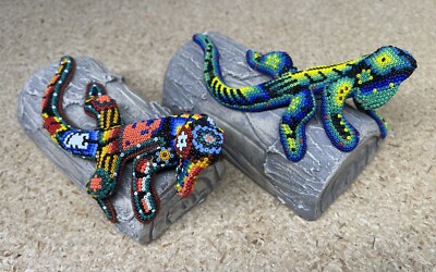 Vintage Handmade Huichol Beaded Iguana Lizard Clay Art Pottery Log Base ...