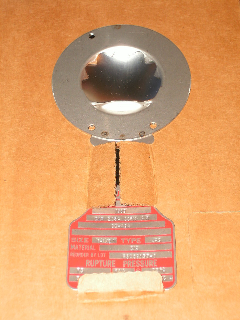 BS&B RUPTURE DISC JRS TYPE 1-1/2" 71 PSIG @ 88°C 316 STAINLESS STEEL ...