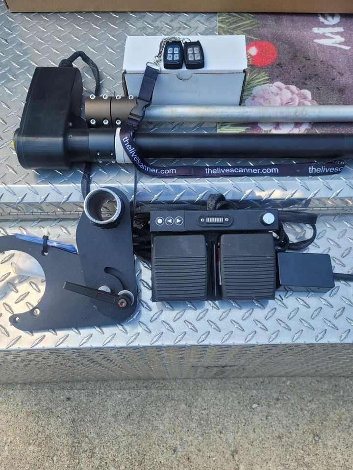 LIVE SCANNER POLE MOUNT USED FOR MOUNTING A TRANSDUCER FOR SCOPING | eBay