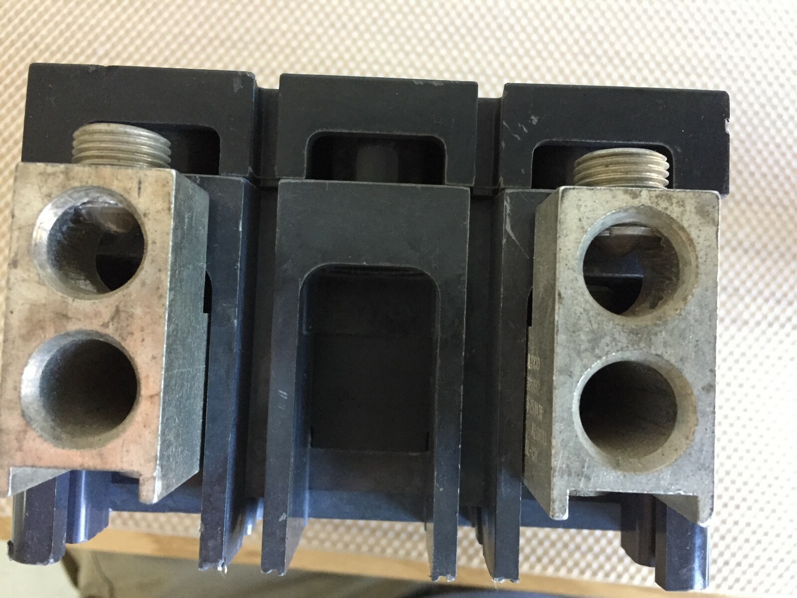 CUTLER HAMMER KS220400D 400 AMP 240 VOLT 2 POLE K FRAME BREAKER * | eBay