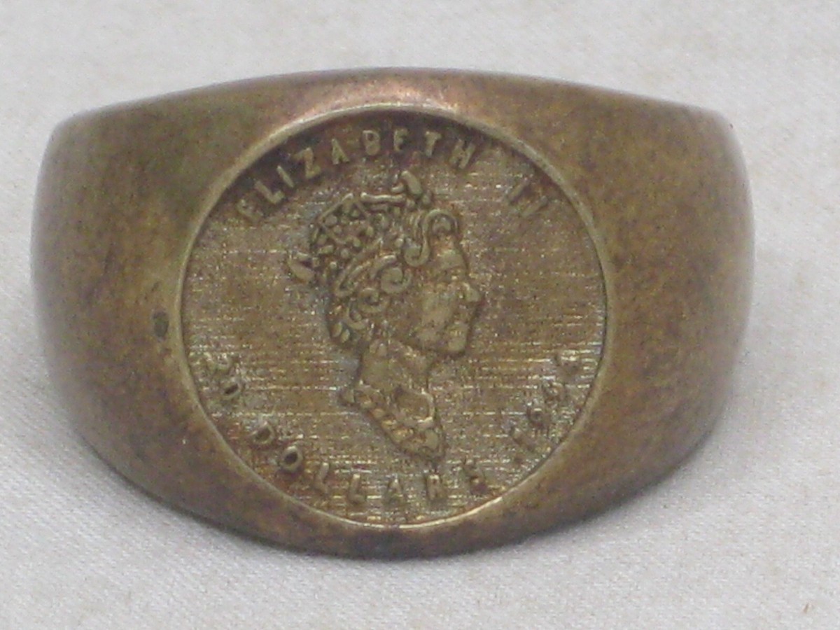 vintage ELIZABETH II 20 DOLLARS 1994 reproduction ring size vintage ELIZABETH II 20 DOLLARS 1994 reproduction ring size