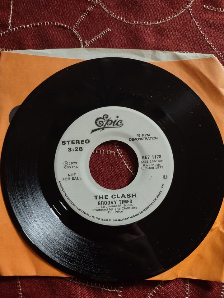 7" Vinyl, "Gates Of The West/Groovy Times" by The Clash (1979, Epic ...