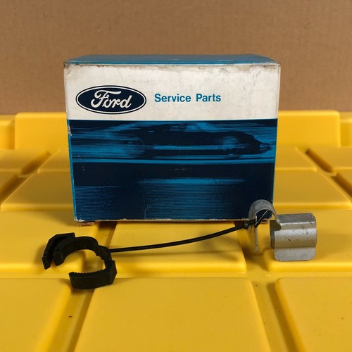 NOS Ford Mustang Fuel Line Rail Clip Fuel Tether E7AZ-9A317-A / F6TZ ...