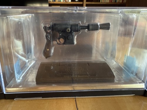Master Replicas .33 Scale Han Solo Blaster Empire Strikes Back 2006 Set ...