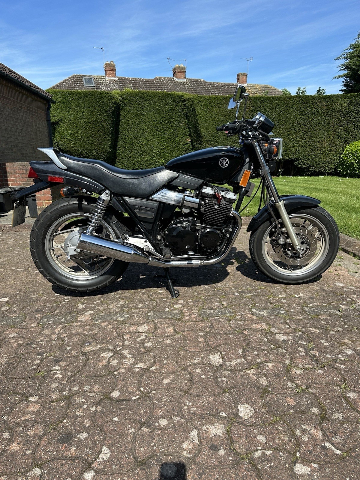 1989 Yamaha Yx 600 Radian In Black - Bike Years - 1980s