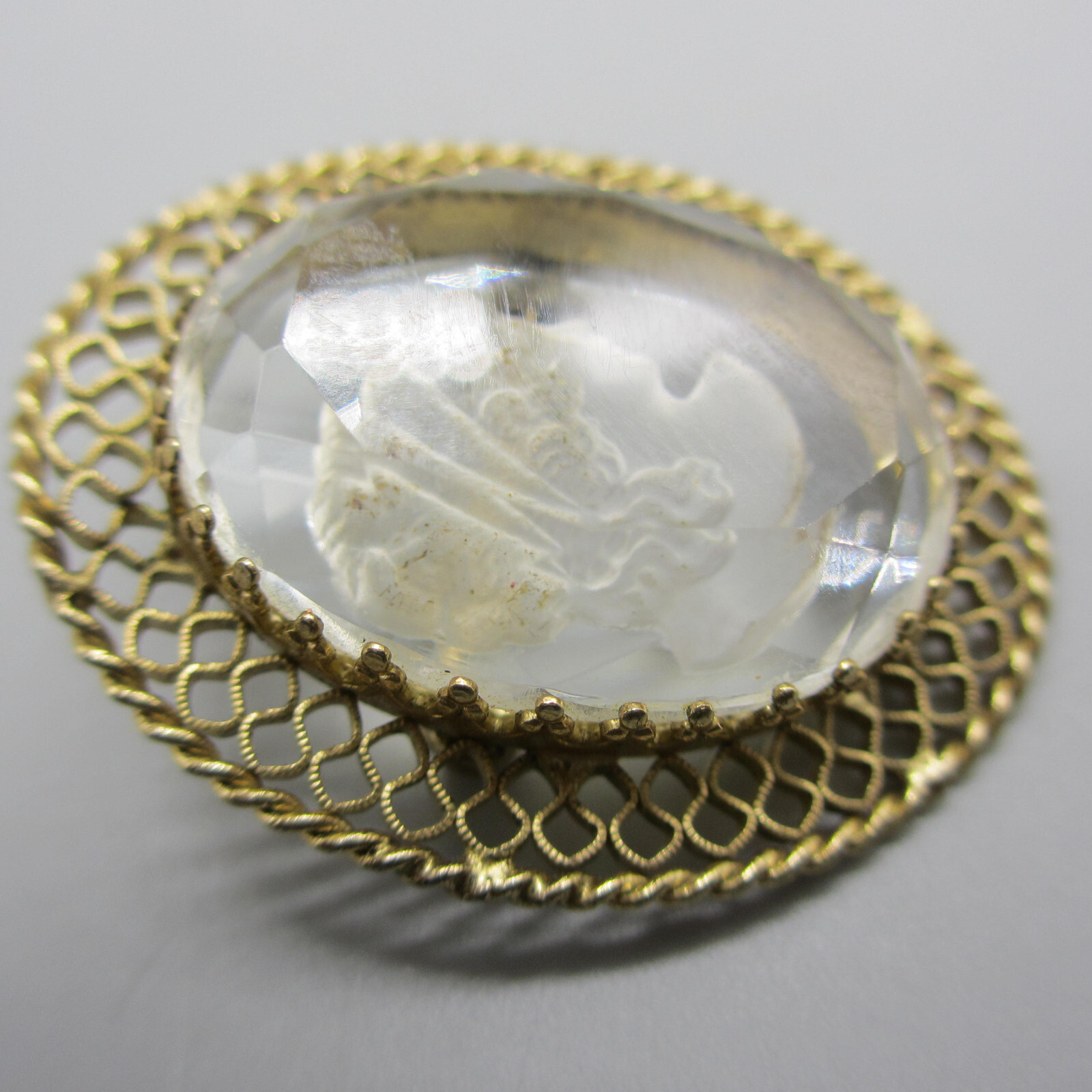 Vintage Cameo Brooch Lucite Reverse Carved Intaglio G… - Gem