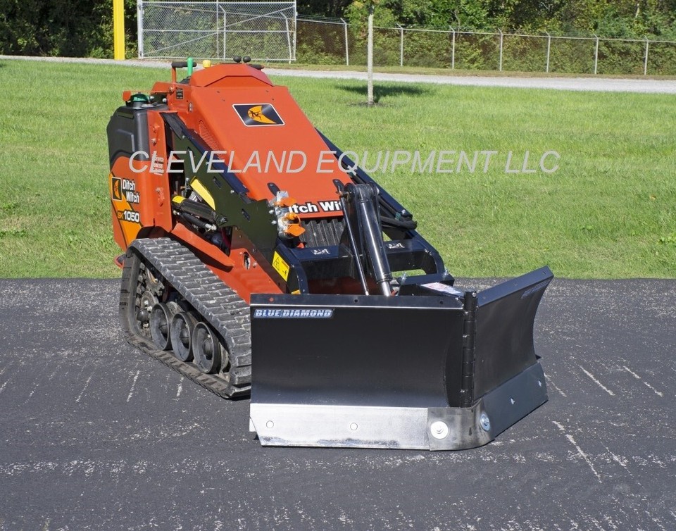 NEW 48" BLUE DIAMOND MINI V-BLADE SNOW PLOW ATTACHMENT Toro Dingo Ditch ...