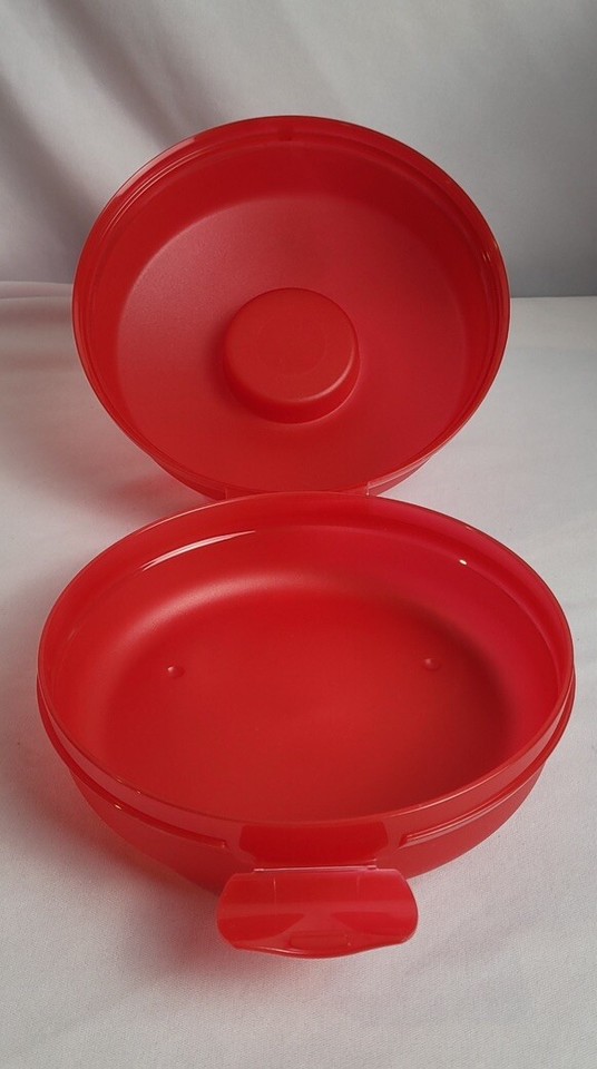 Tupperware Round Sandwich/Bagel/Salad Sub Sandwich Keeper With Smidget ...