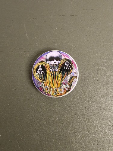 VINTAGE 90’s HOLOGRAM POISON SKULL POG MILK CAP METAL SLAMMER | eBay
