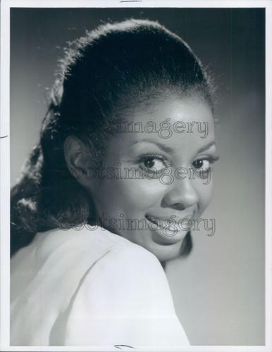 Press Photo African American Actress Gloria Calomee | eBay