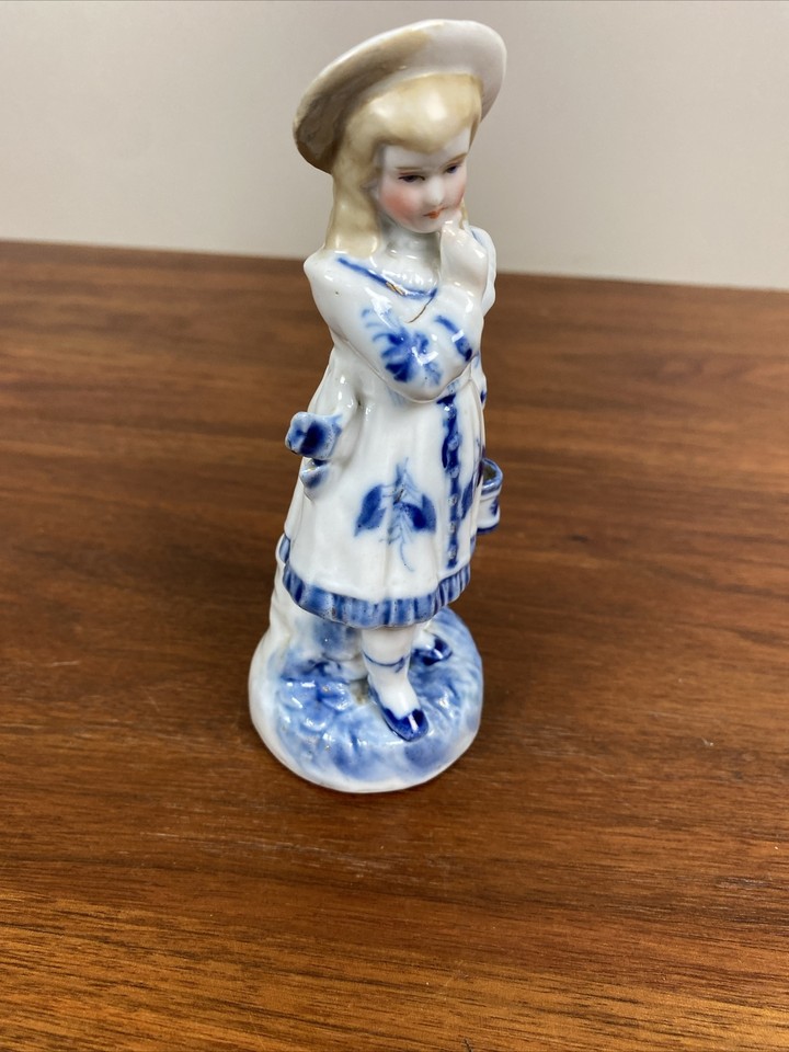 Unmarked Vintage Blue White Porcelain Victorian Shepherd Girl Bonnet ...