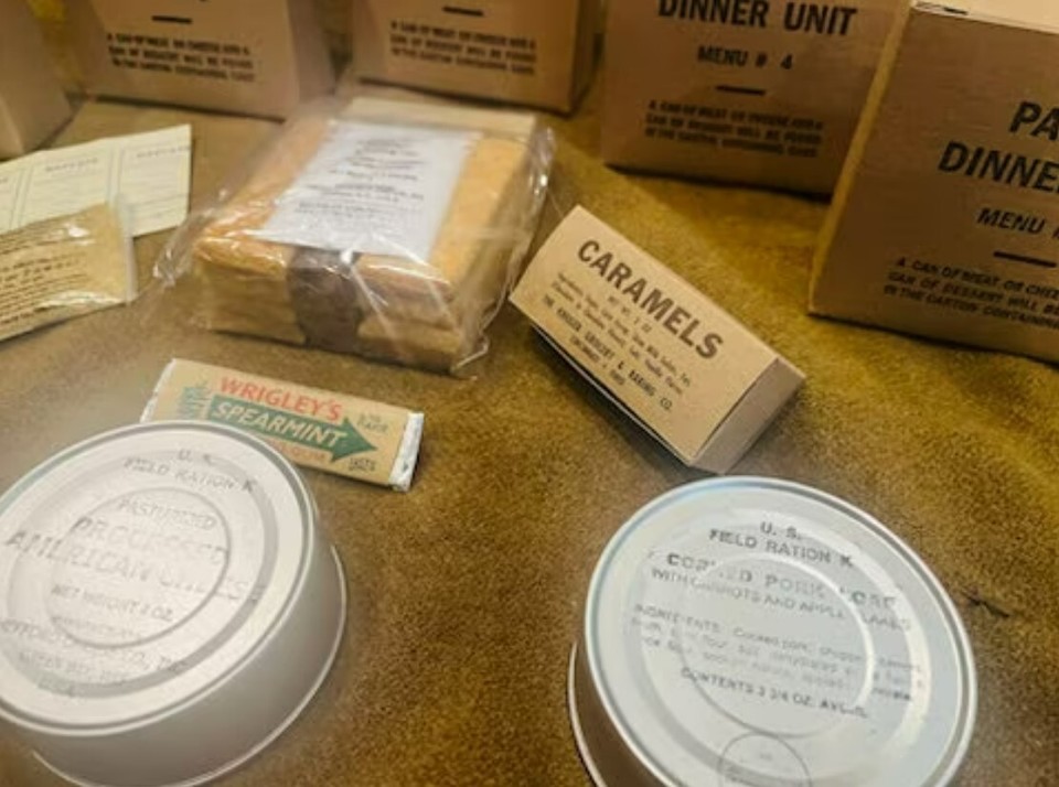 World War II Edible Rations - Partial Dinner Unit - Reproduction Box ...