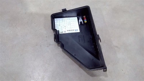 2018-2024 VOLVO XC60 FUSE BOX COVER 31398001 | eBay