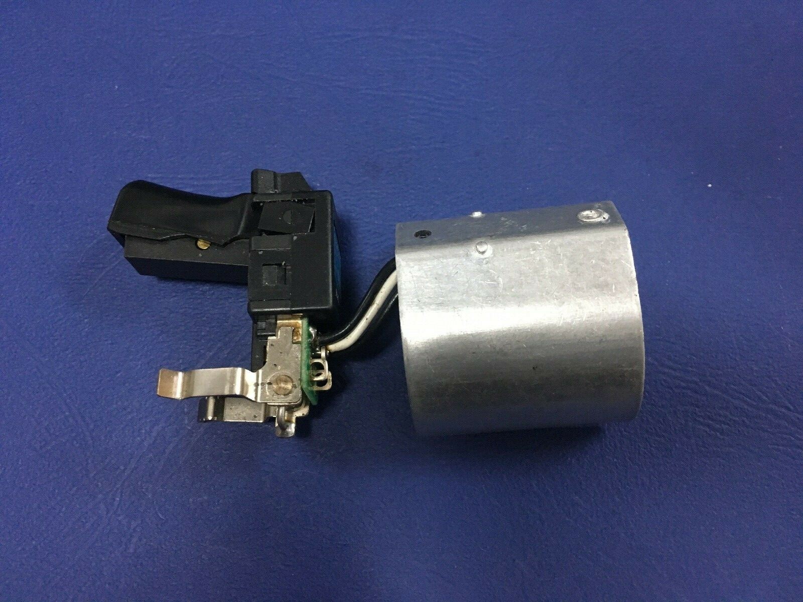 Makita Drill Switch 651913-4 Suits DA301D | eBay