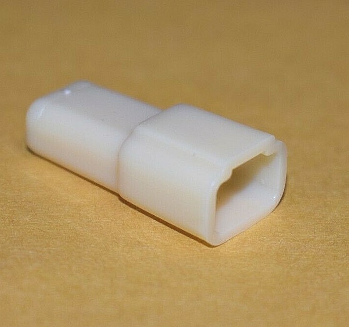 GM 1 Cavity Male Nylon Wiring Harness Connector Non Locking Shell ...