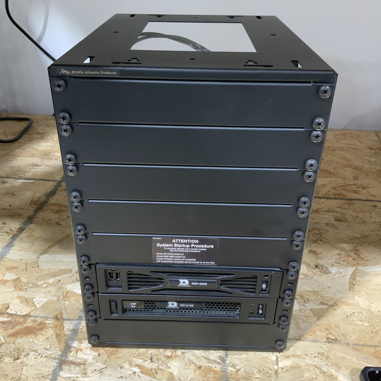 Daktronics VIP-5160 & DMP-8000 0A-1705-0107 With Rack | eBay