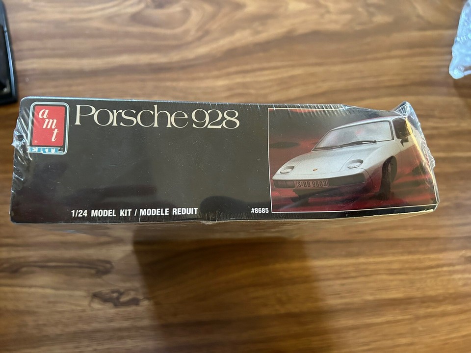 Porsche 928 Model Kit-1/24 Scale-New-open Boxed/Box Is Damaged/AMT ERTL ...