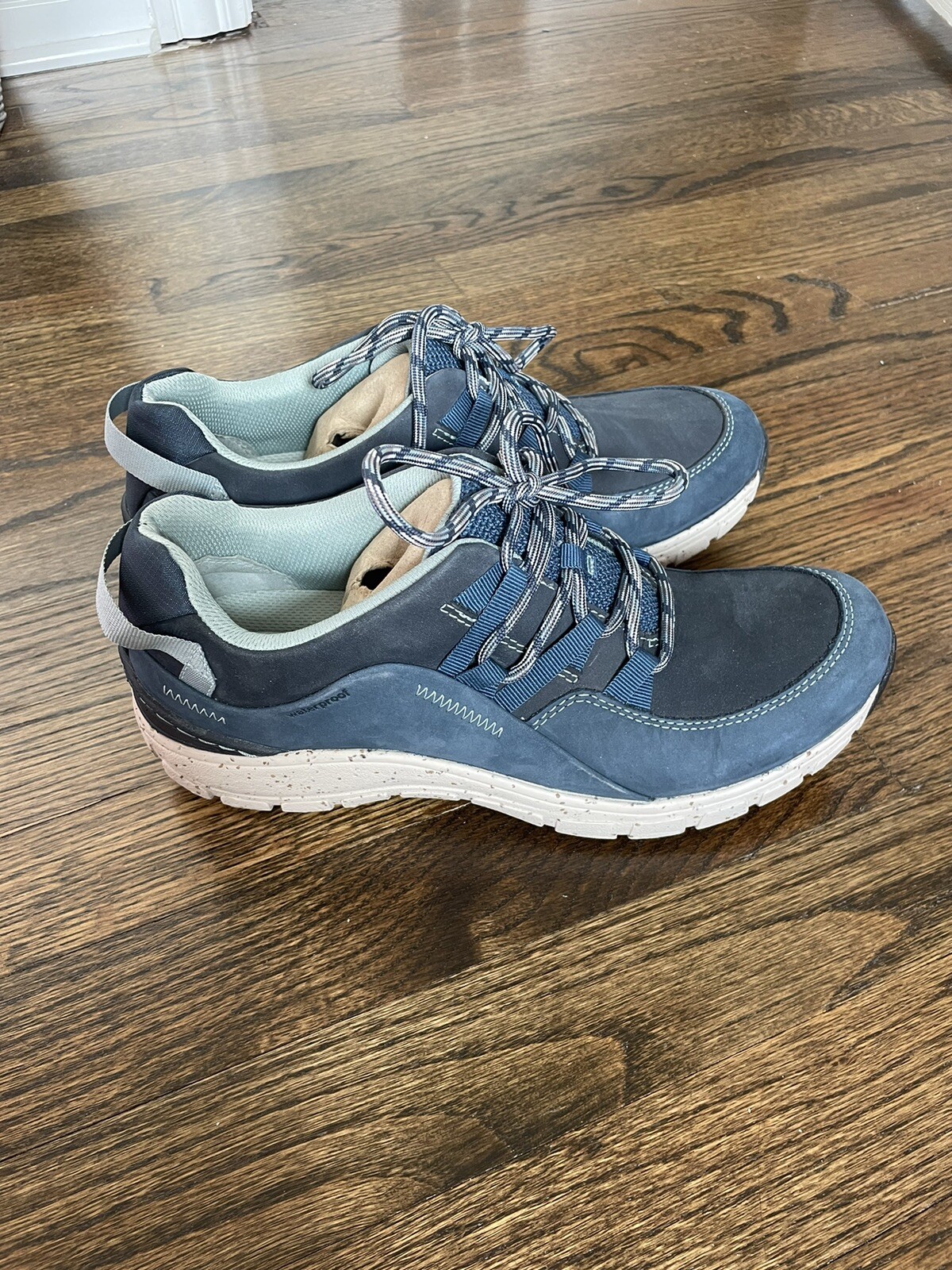 Clarks Wave Walk Leather Waterproof Sneakers Size 9.5 Navy Blue | eBay