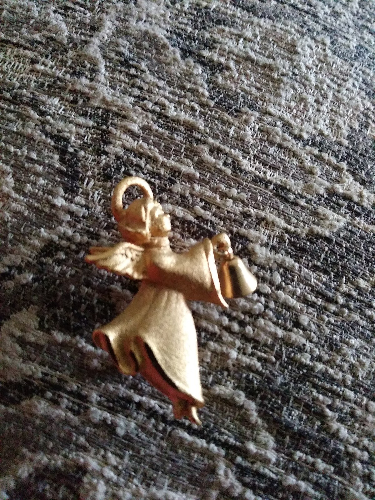 Signed Robyn Rush RR Brushed Gold Tone Angel Pin Bro… - Gem