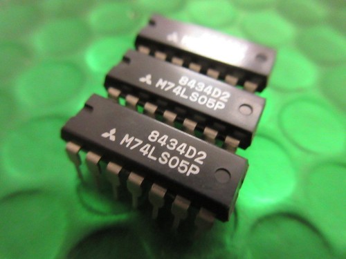 4x M74LS05P, 74LS05, Mitsubishi IC, Made in Japan. **4 per vendita** | eBay