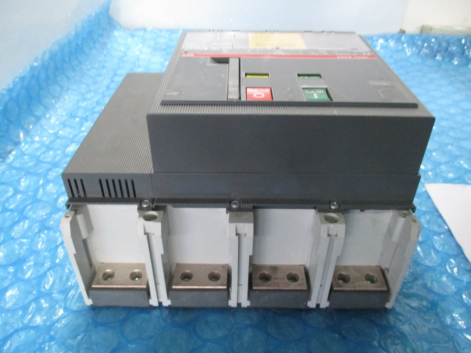 ABB SACE TMAX 1600A 4 P T7D T7D/PV-E 1600M CONTROL | eBay