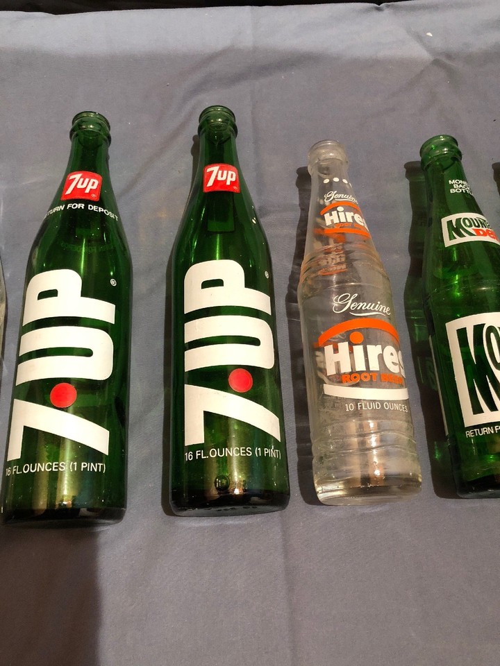 VINTAGE GREEN & CLEAR SODA BOTTLES, 7-UP, SPRITE, MOUNTAIN Dew, ROOT ...