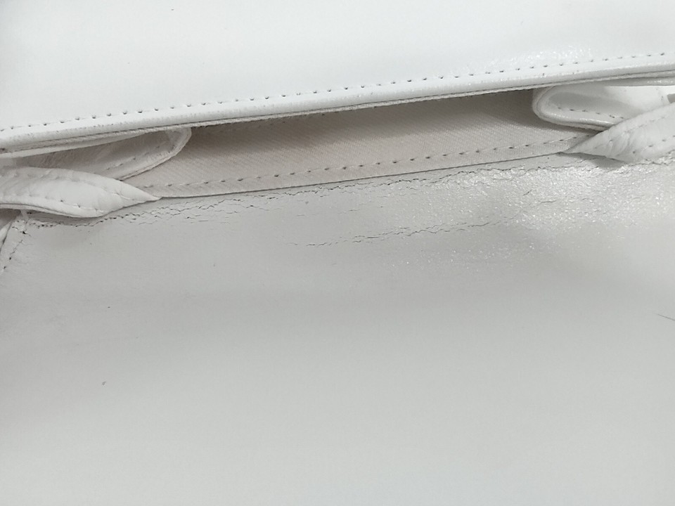 Vintage White Cross Body Purse Magnetic Snap Button Closure Handbag Mod ...