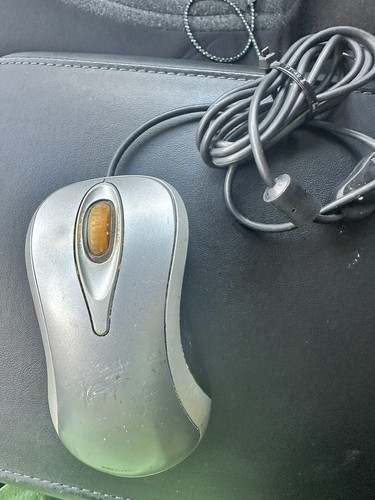 Microsoft Comfort Optical Mouse 3000 Wired USB Model 1043 TESTED ...