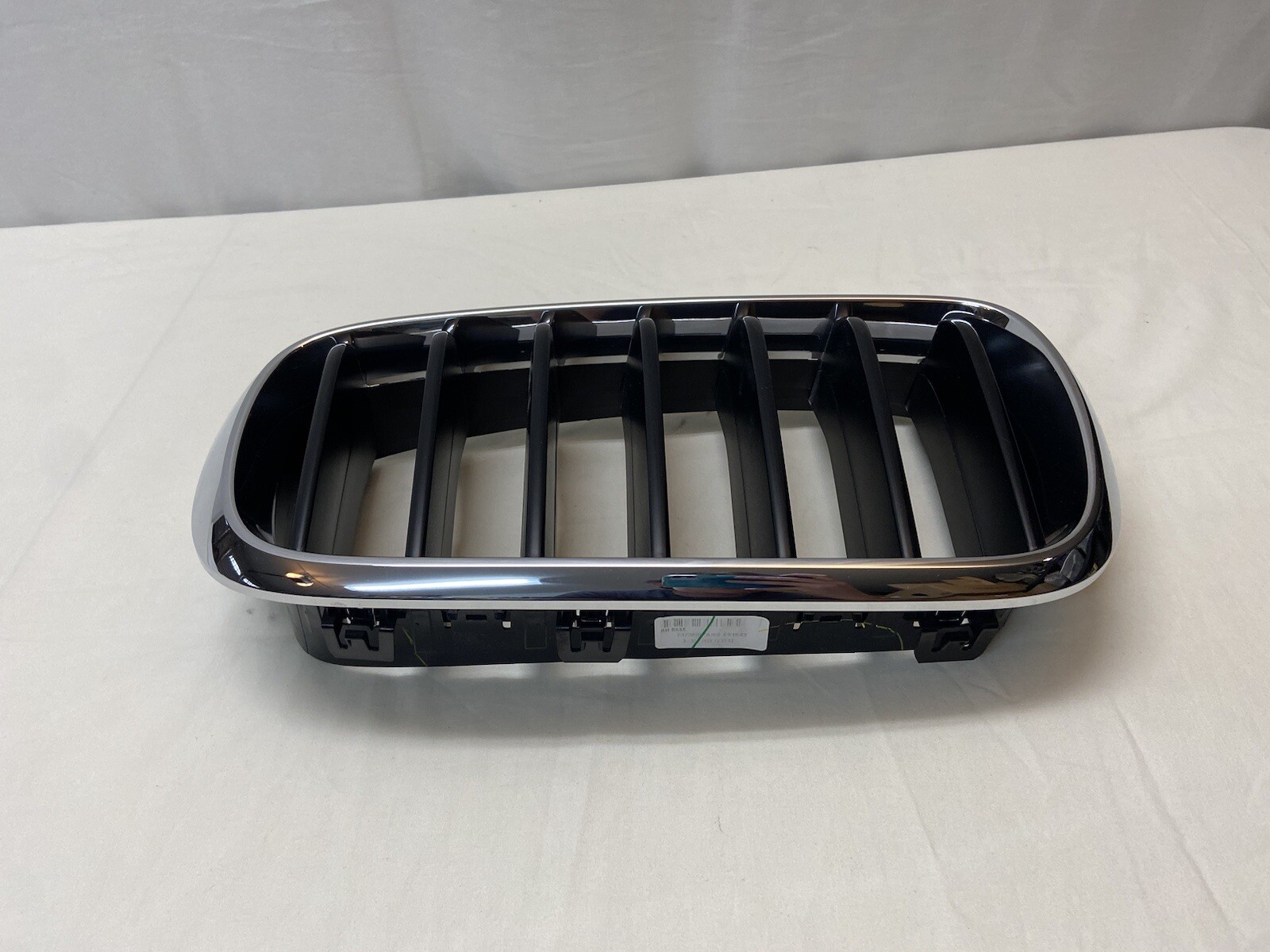 OEM 2014 2015 BMW X6 F16 Right Front Chrome and Black Kidney Grille ...