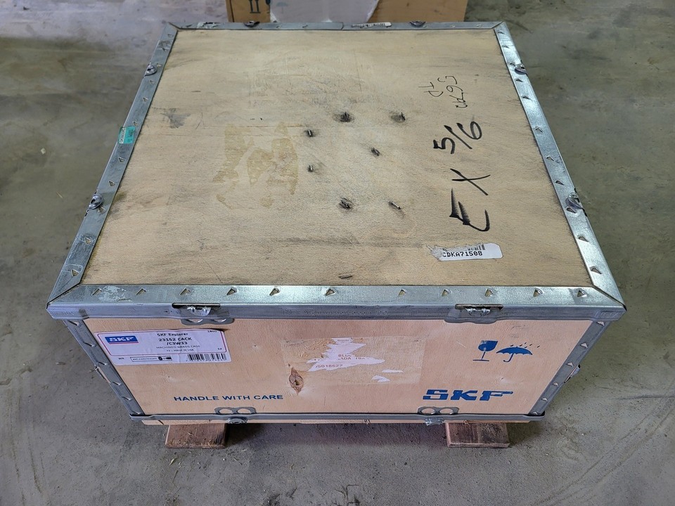 SURPLUS NEW SKF 23152 CACK/C3W33 Spherical Roller Bearing with Tapered ...