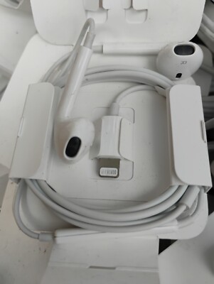 Apple Earpods - iPhone 14 13 12 11 Wired Lightning Cable Earbud ...