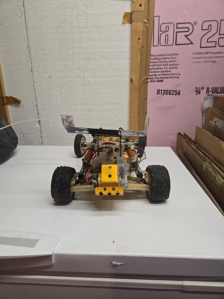 Vintage Team Associated RC10 Gold Pan (project) Chassis w Suspension ...