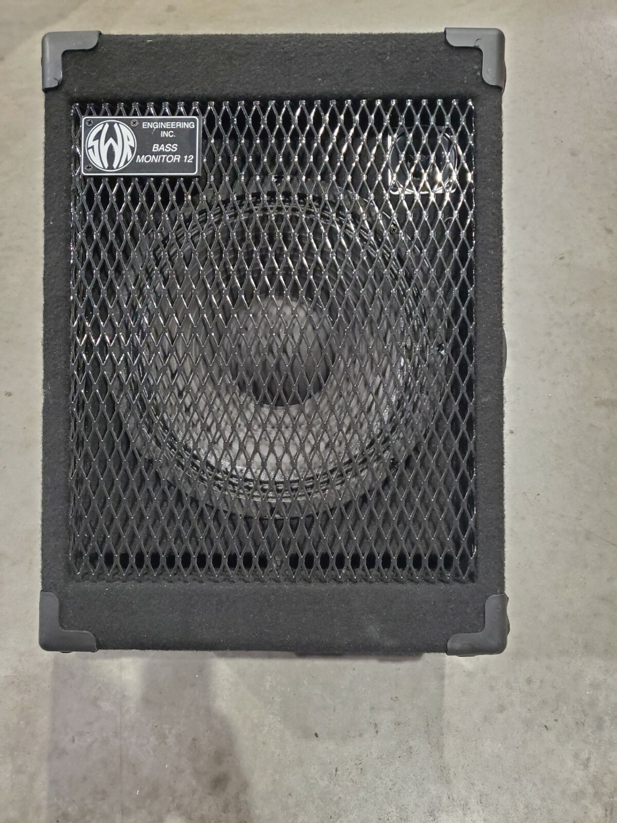 SWR Bass Monitor 12 Angeled Bass Cabinet with Tweeter Adjustment | eBay