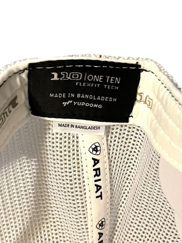 NWT Ariat® Men's Grey With Burgundy Embroidered Offset Logo Fitted Cap ...