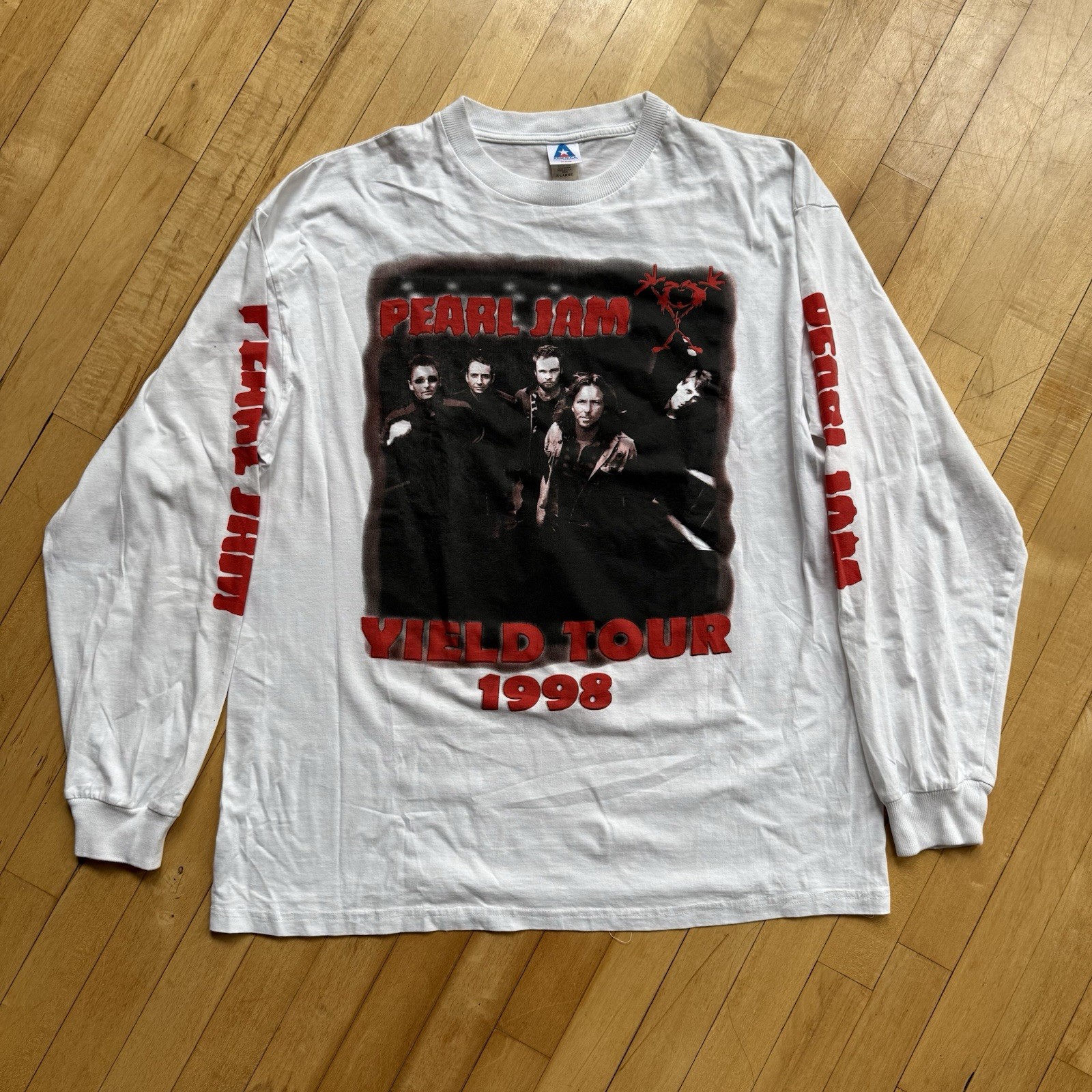Pearl Jam Yield Tour 1998 90s Vintage Long Sleeve T-S… - Gem