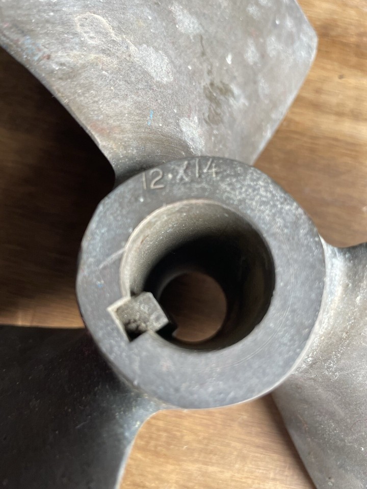 Vintage Chris Craft Bronze 12x14 RH Boat Propeller | eBay