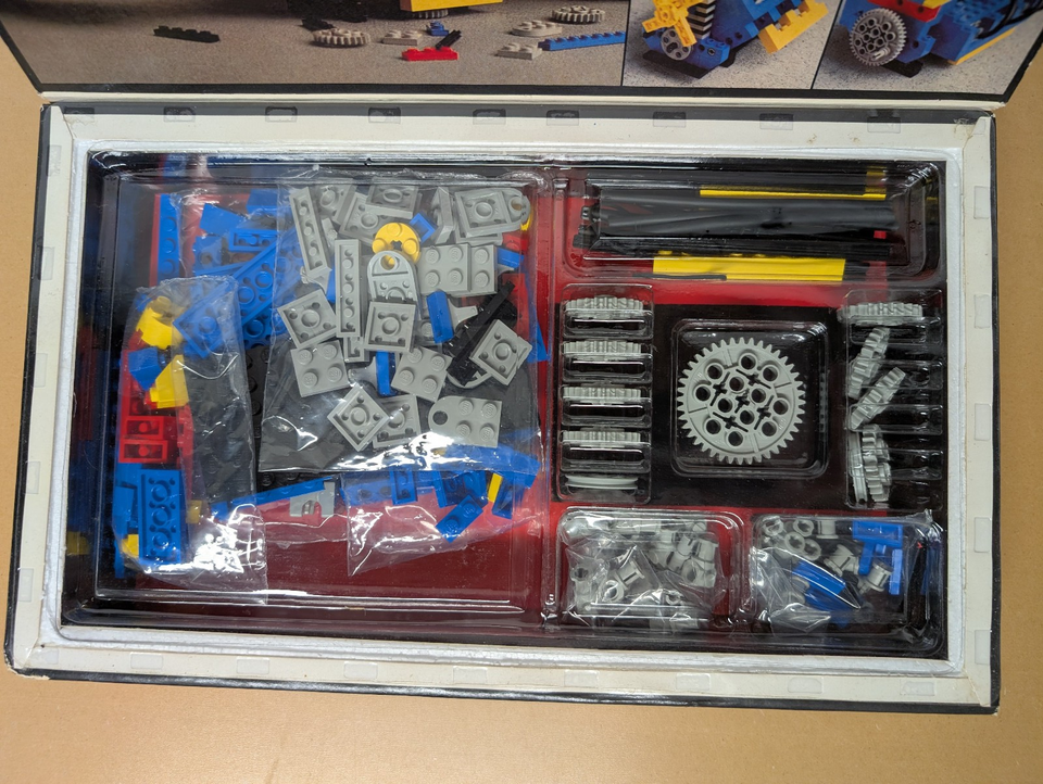 LEGO Technic / Expert Builder Set: Auto Engines (8858) New in Sealed ...