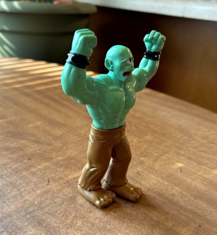2002 GREEN CYCLOPS MONSTER FIGURE WITH BROWN PANTS & WRIST SHACKLES - 5.5" TALL | eBay