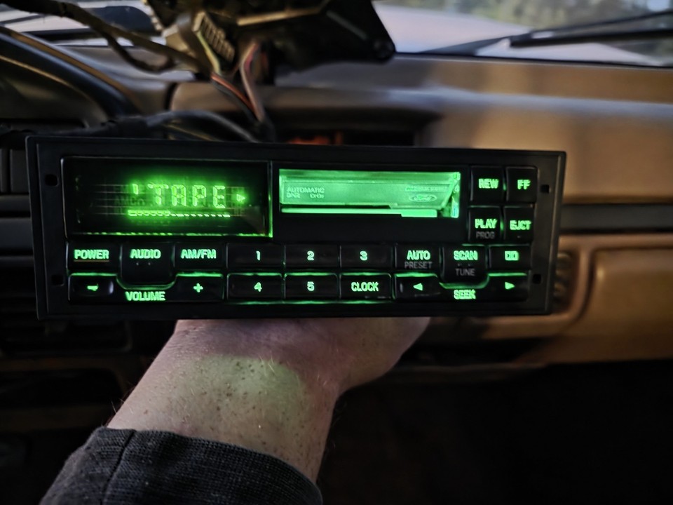94 95 96 97 OBS Ford F150 F250 F350 BRONCO AM/FM Cassette Radio Premium ...