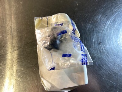 NOS GM OEM 12472838 CAP Hub Bolt(Front and/or Rear Wheel) | eBay